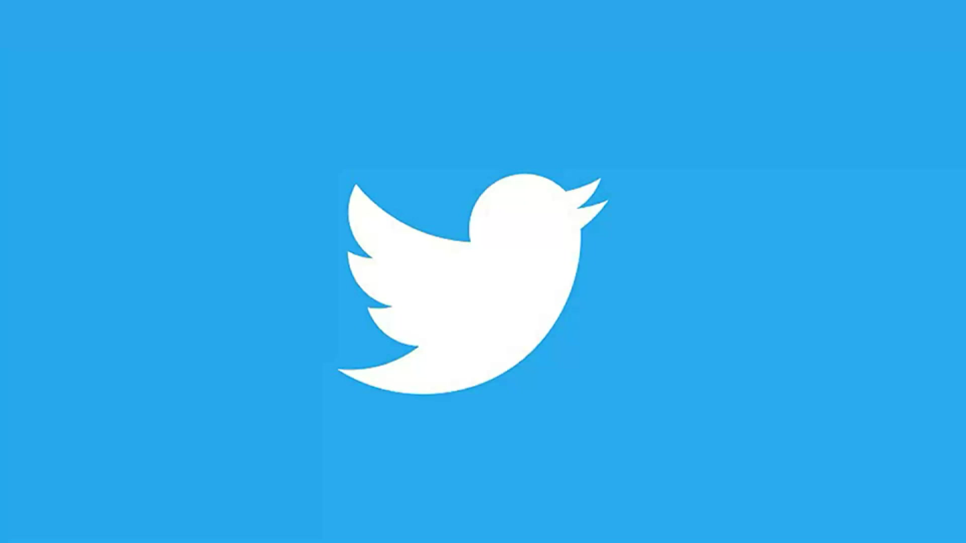 Video: Saved on mainframe: Twitter Keeps DMs After You Delete Them