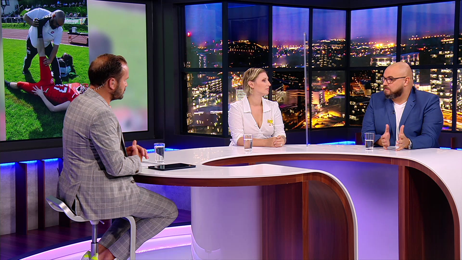 Live! Planet People: Sandra Biewers, Nadine Krolak a Patrick Mordiconi ...