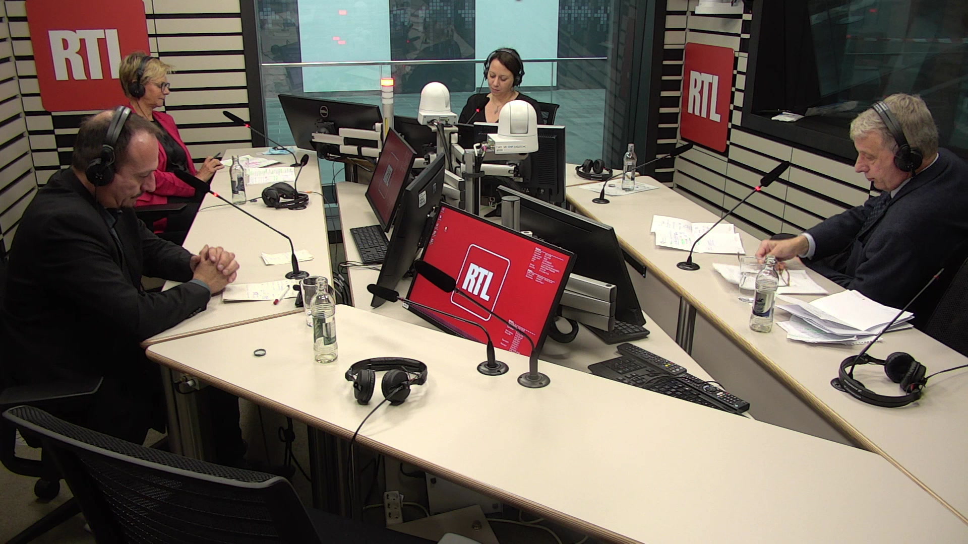 Harsh words: Opposition MPs criticise Prime Minister's "lack of ...