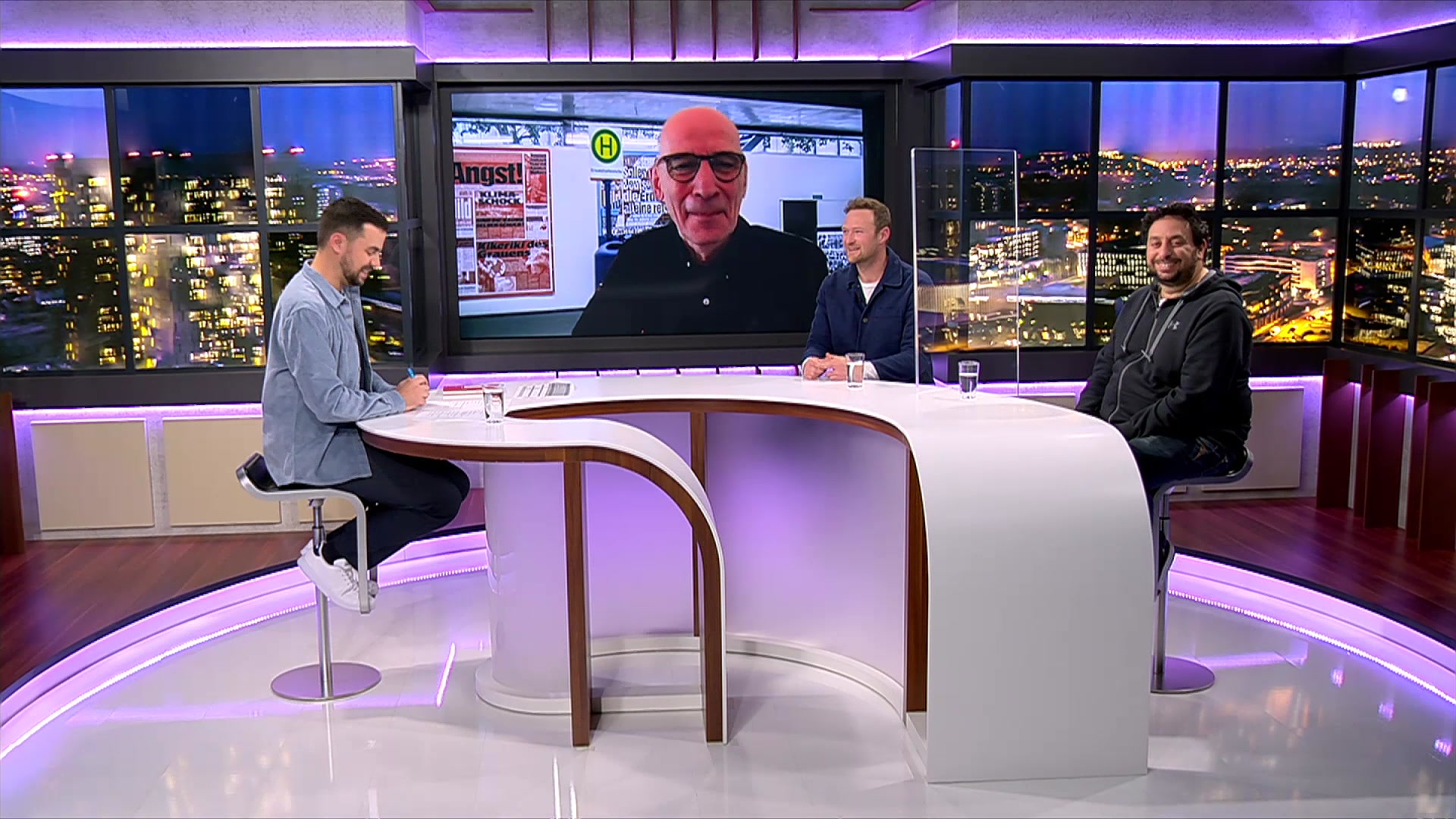 Live! Planet People am Replay: Raphael Dumont, Jean-Claude Hamilius an ...