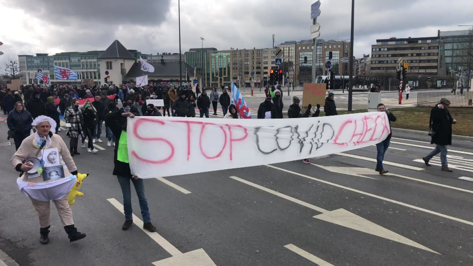 Manifestation ce samedi: Cortège paisible mais une chanson sur la ...