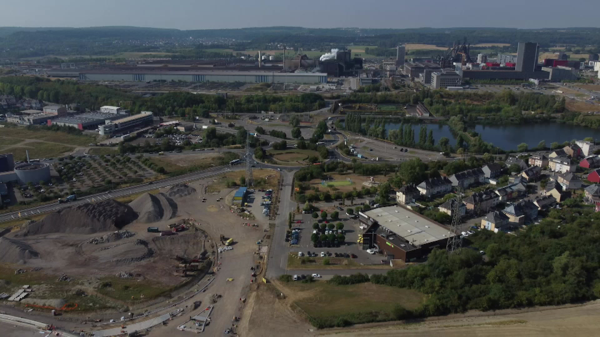 Chantier Micheville op der Escher Autobunn: D'Aarbechten nieft der A4 ...
