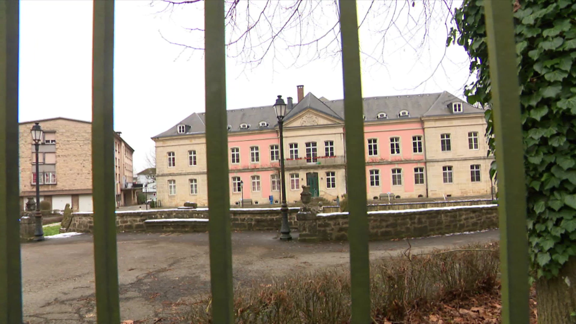 "Top Secret": Fontaine Marie: Klouschter, Härenhaus, Spidol, Altersheem ...