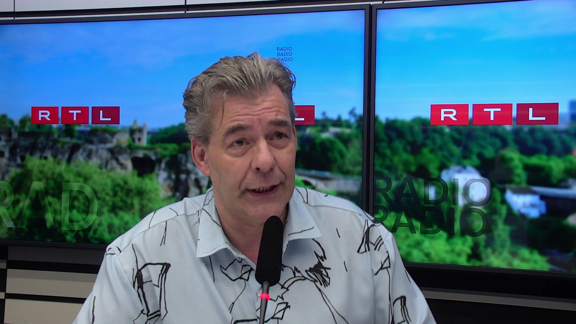 Invité vun der Redaktioun (11. August) - Alain Massen: Handy Verbuet ...