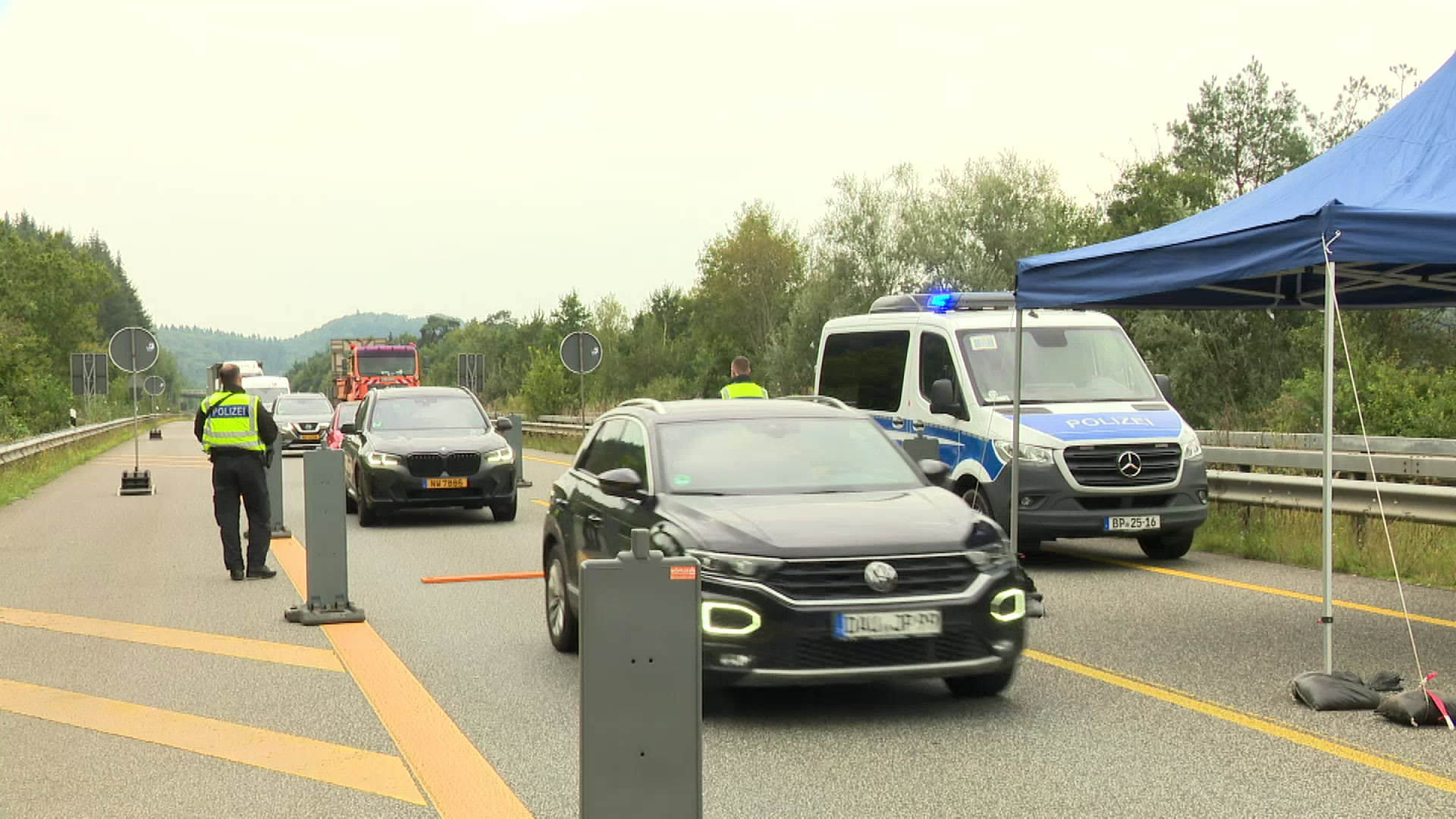 Traffic delays: German police conduct checks at border with Luxembourg ...