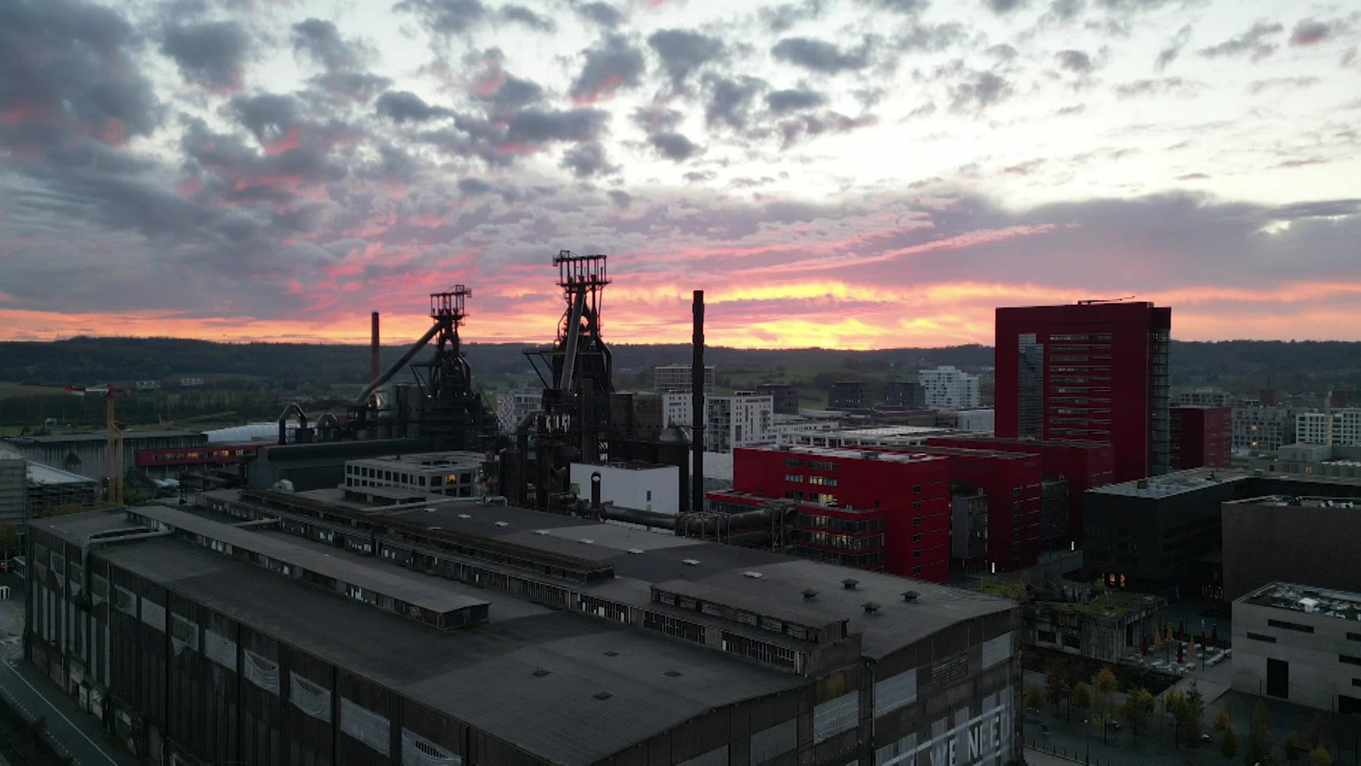 Esch/Belval: Vun der Schwéierindustrie zu engem fuschneie Wunnquartier