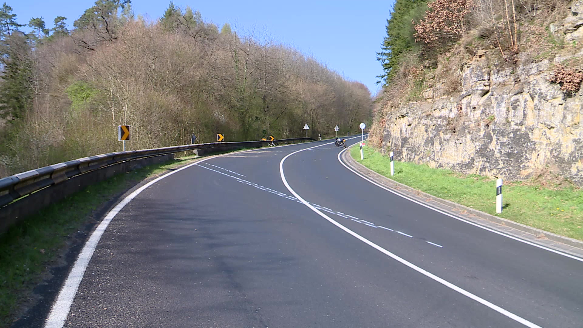 Fatal crash: 19-year-old motorcyclist dies in N12 accident between ...