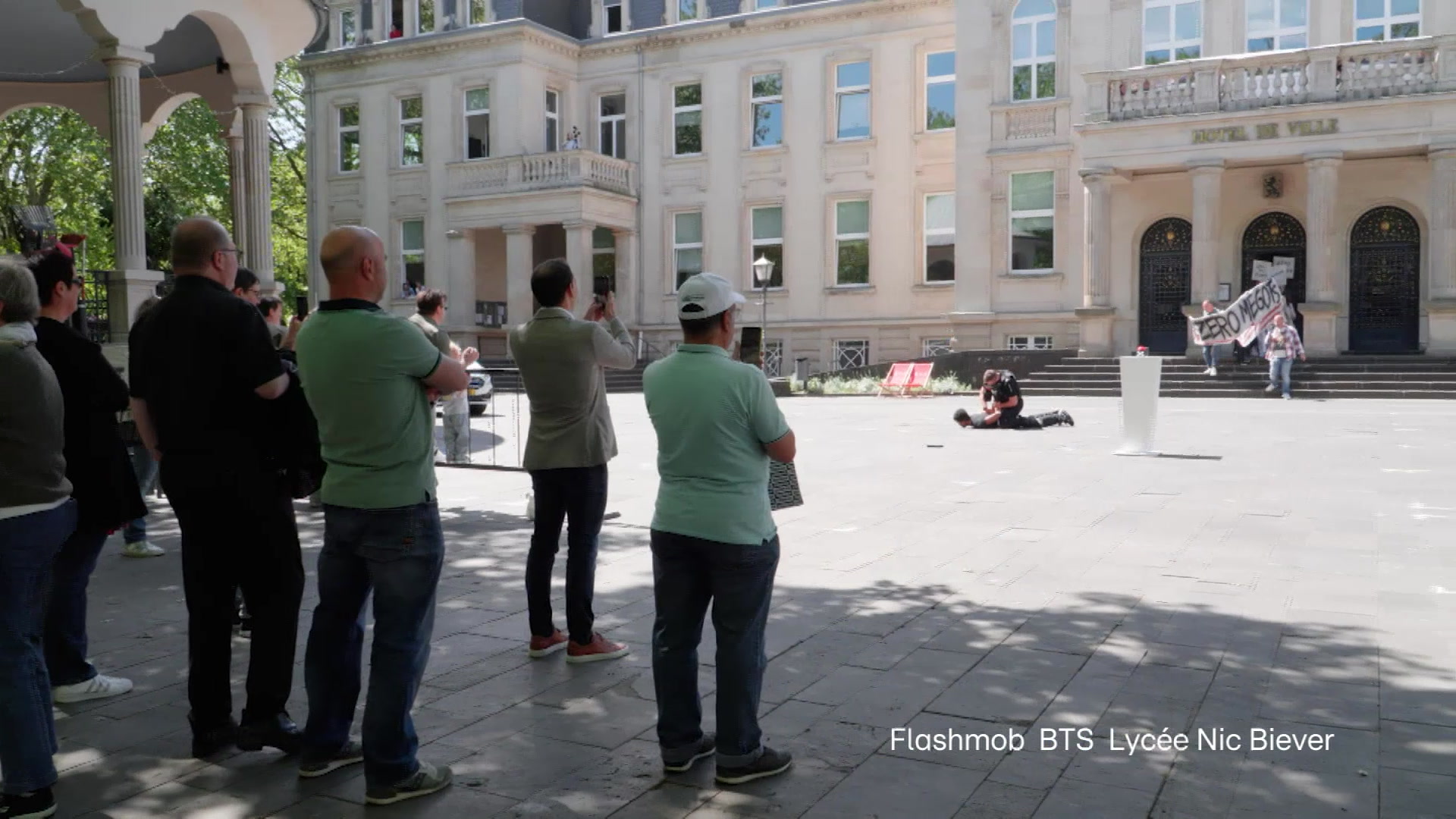 Campagne aus dem Lycée Nic-Biever: Kreativ géint Zigarettestëmp virgoen ...