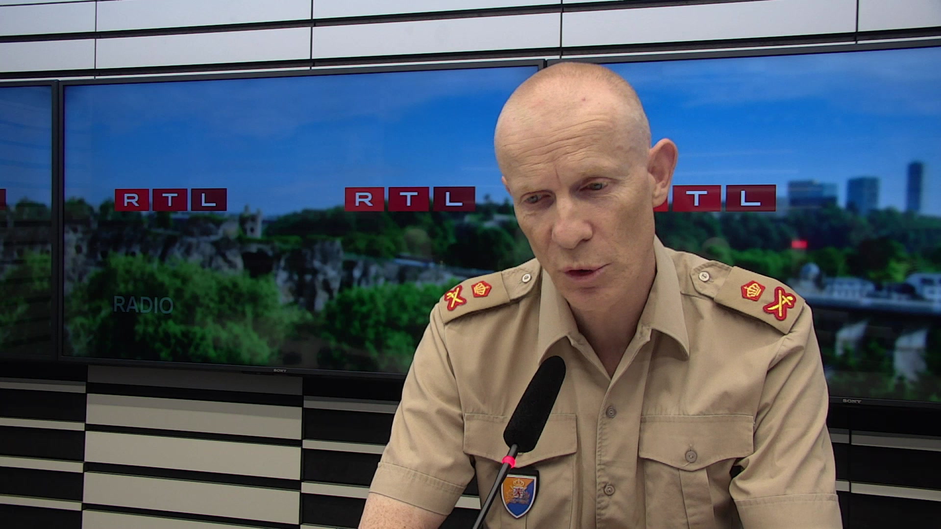 Invité vun der Redaktioun (11. Juli) - Generol Steve Thull: Arméi muss ...