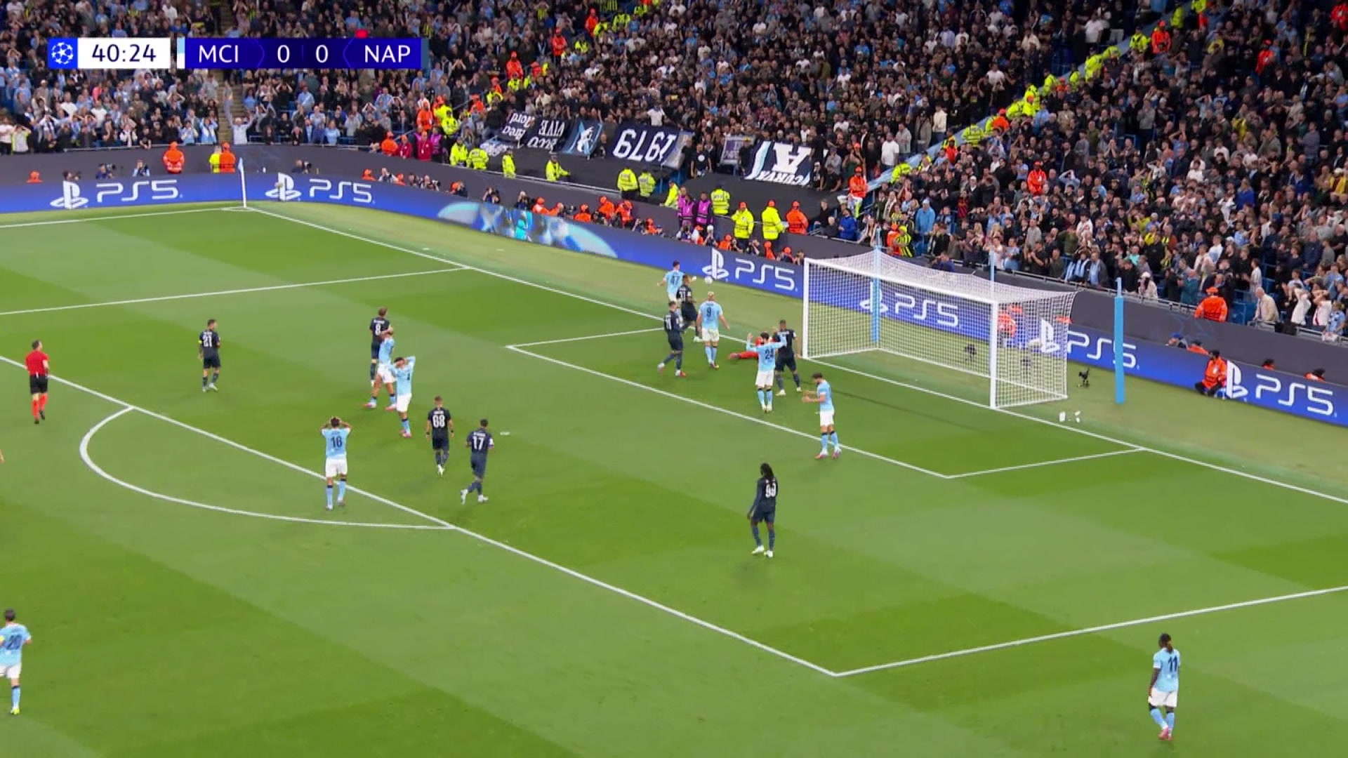 Video replay: Barcelona beat Newcastle, Man City see off Napoli in ...