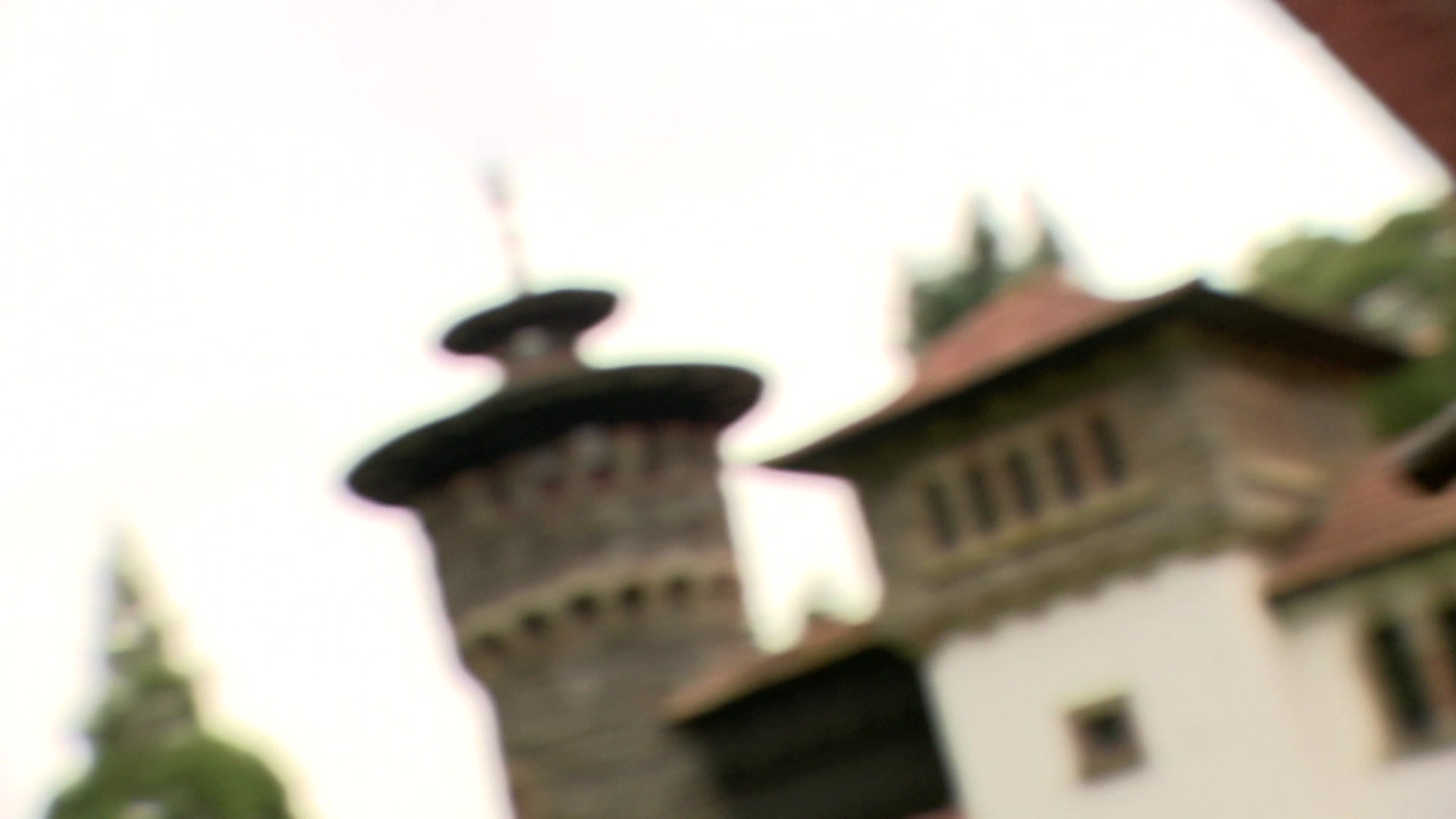 RTL Play - D'Schlass Turelbach