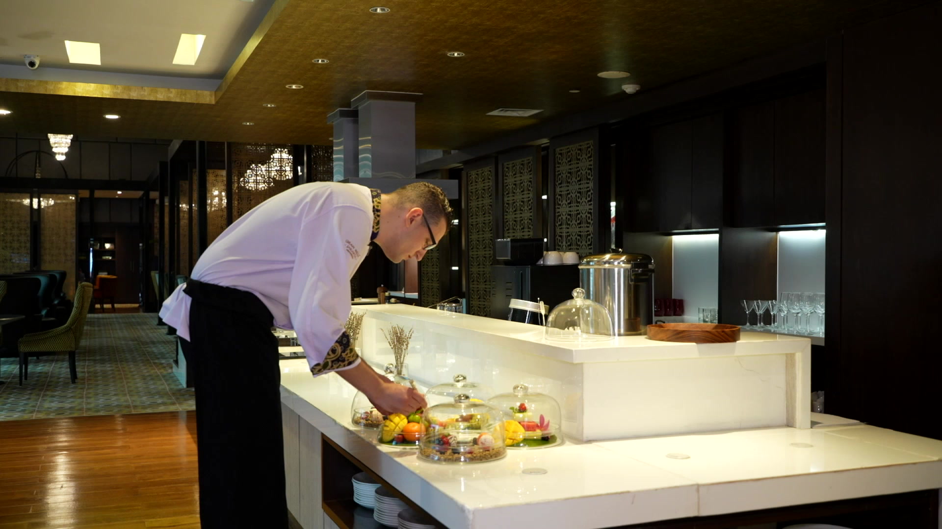 RTL Play - Episod 12 - Mam Kevin Marchetti zu Jakarta