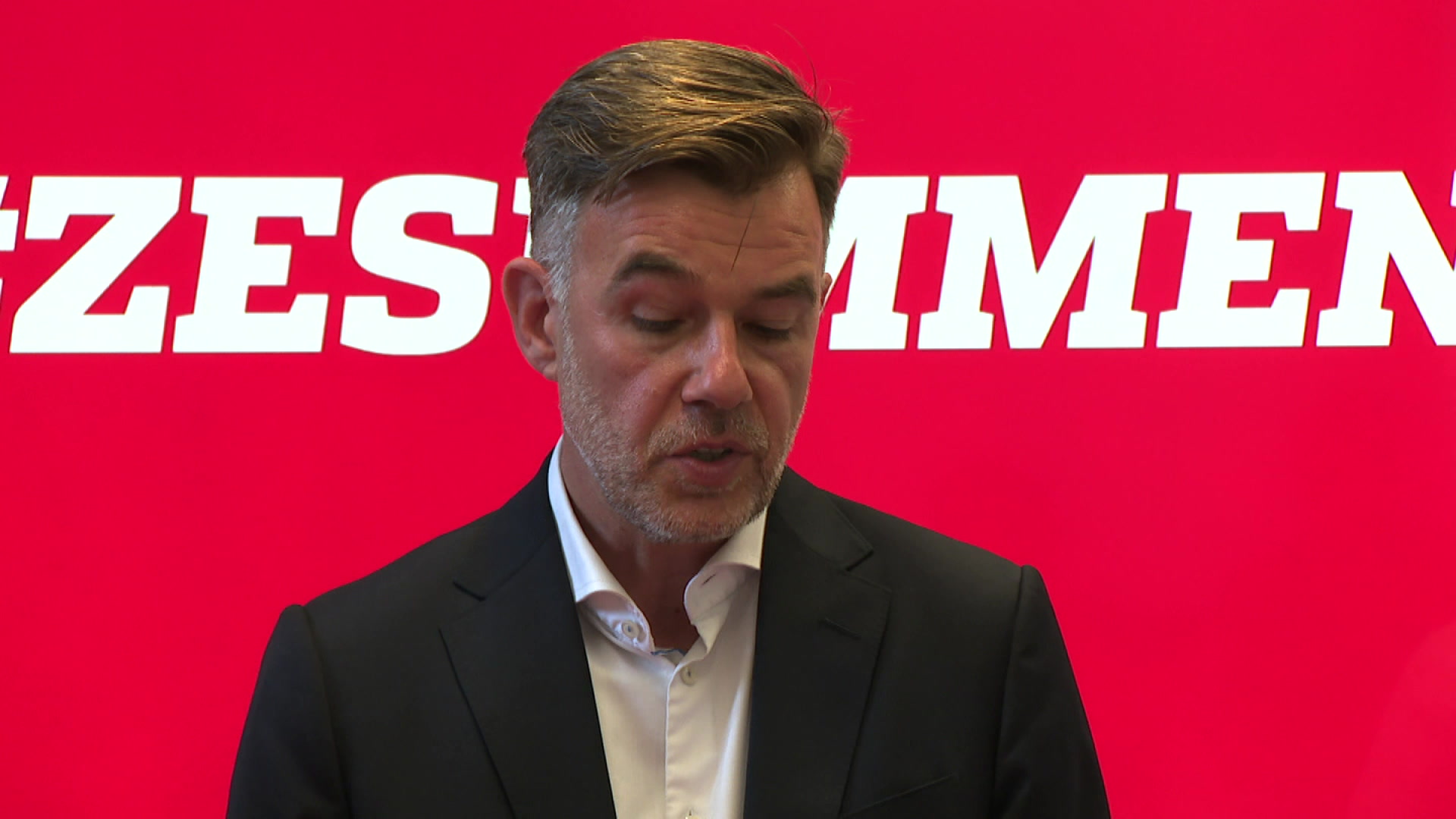 RTL Play - Den LSAP Deputéierten a Jurist Franz Fayot