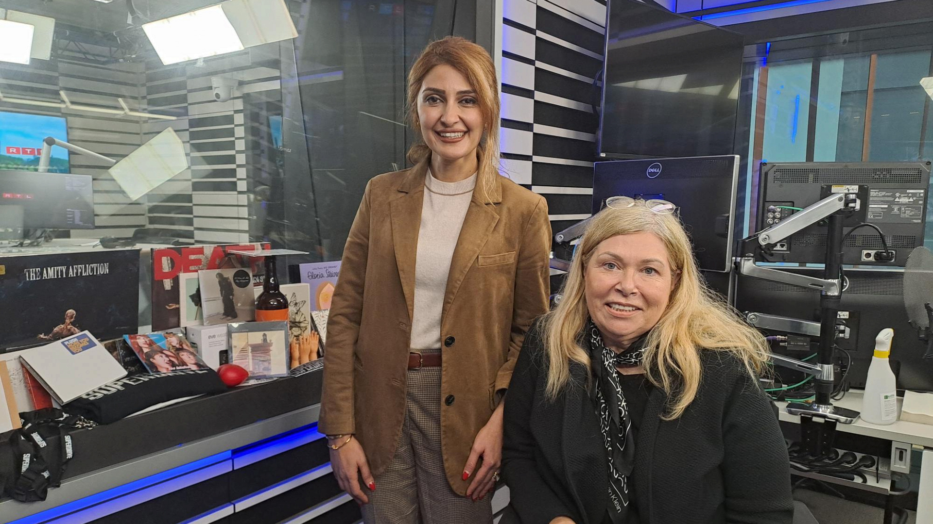 RTL Play - AWCL: Gifts for Kids Program