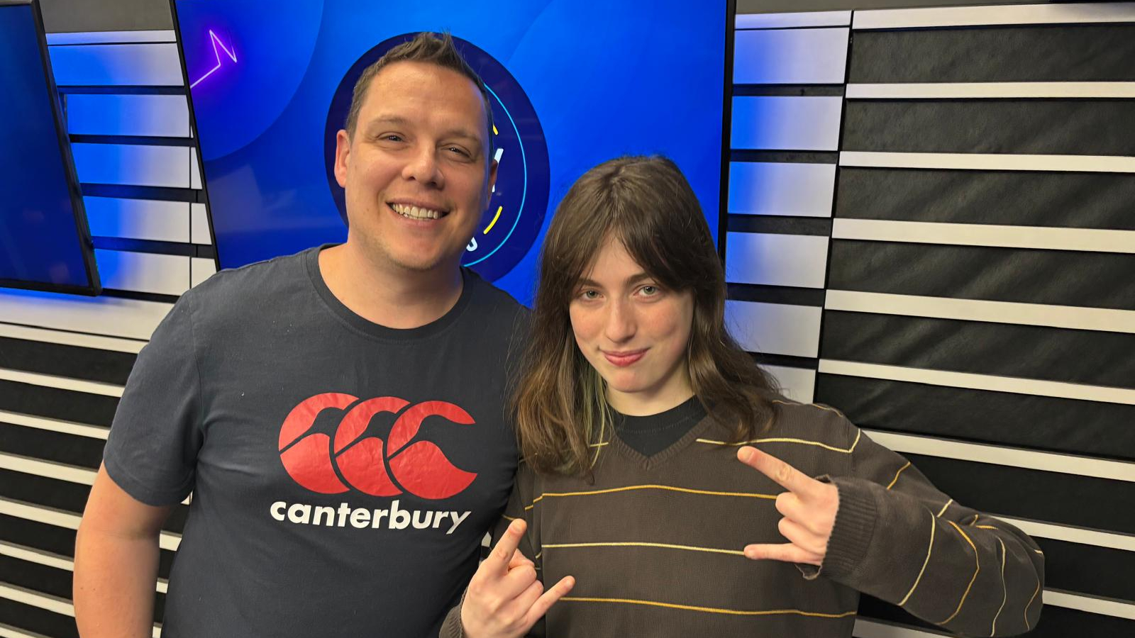 RTL Play - Lilou Sour from Waffle Killers joins the show!