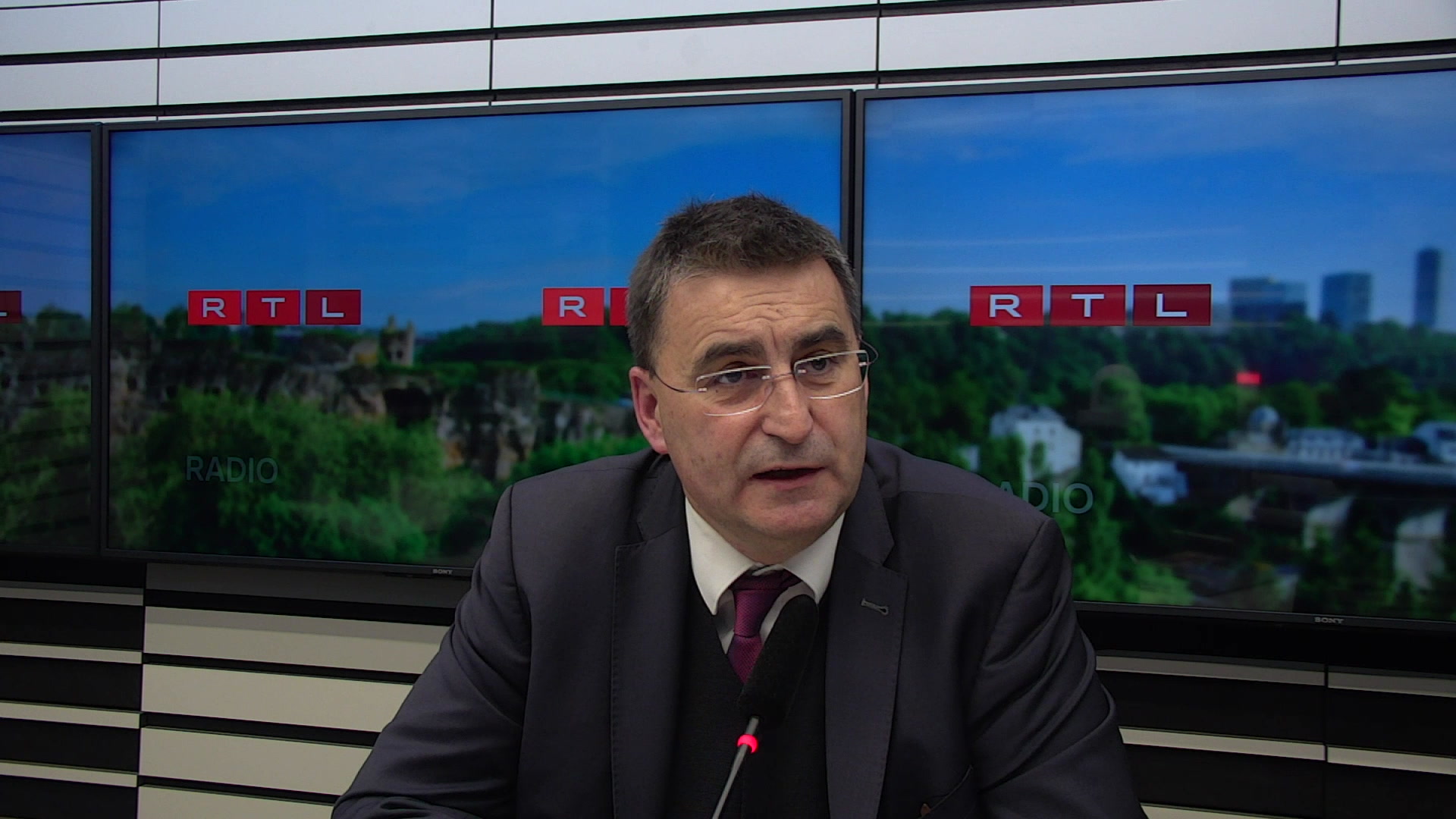 RTL Play - Extrait Invité vun der Redaktioun: Charel Schmit