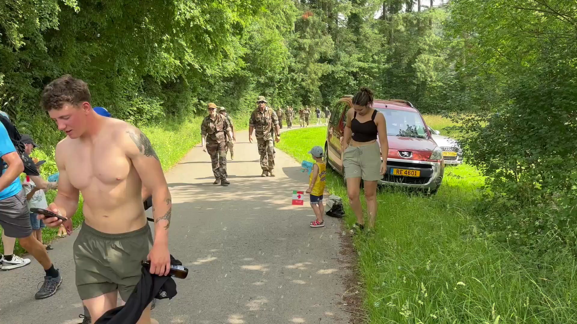 RTL Play - Dikrecher Marsch: Loftblose fir de Cortège